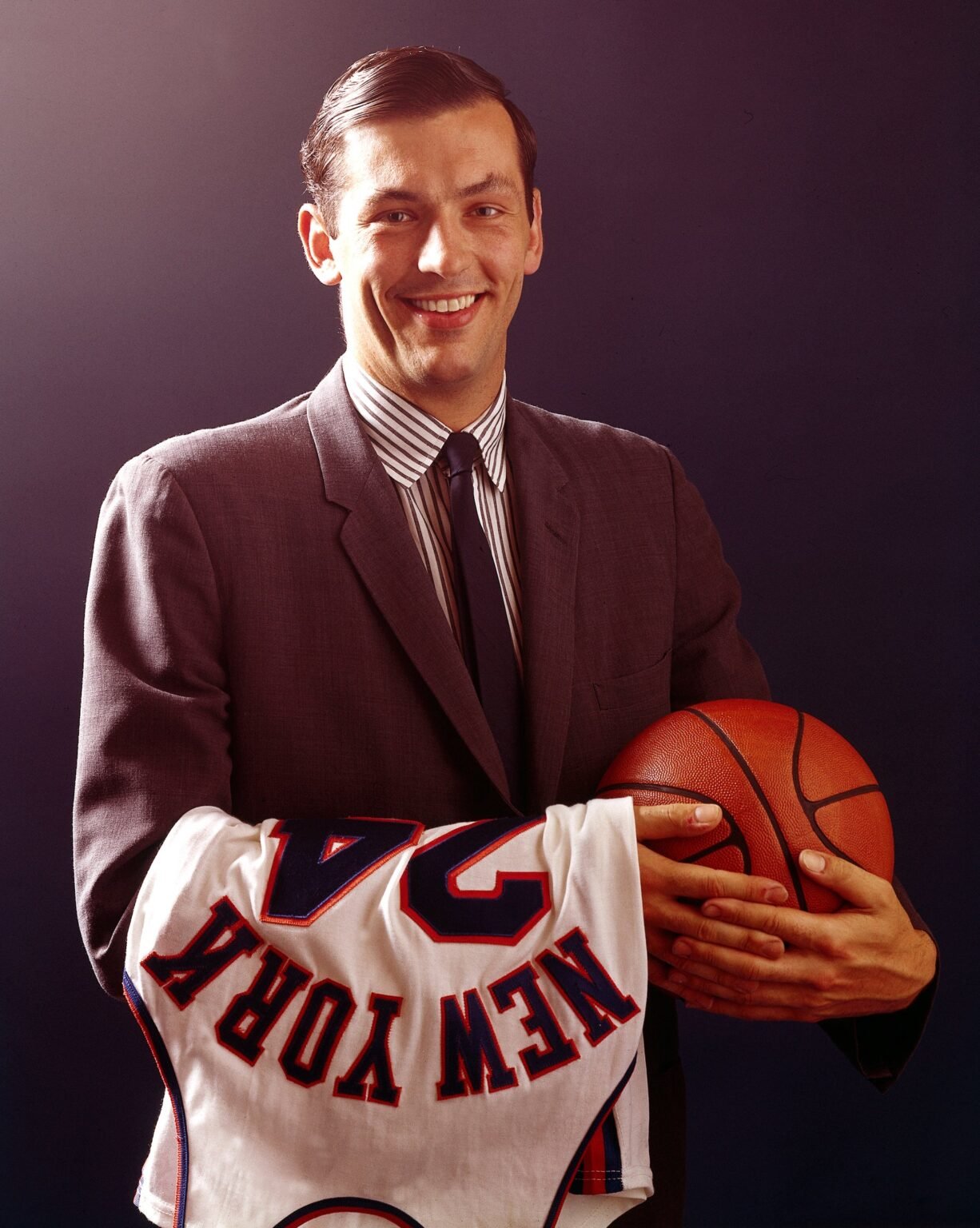 Bill Bradley: A Success Story of Leadership, Athletics, and Advocacy – TES